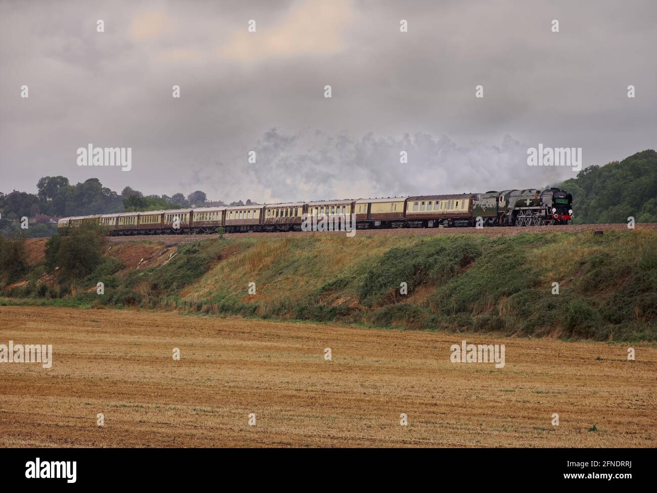 Clan line steam train with belmond pullman Stock Photo - Alamy