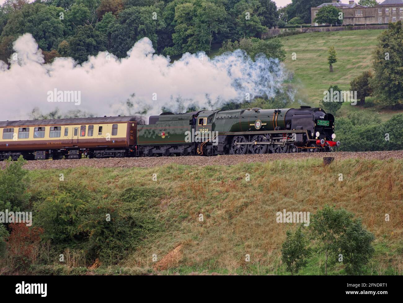 Clan line steam train with belmond pullman Stock Photo - Alamy