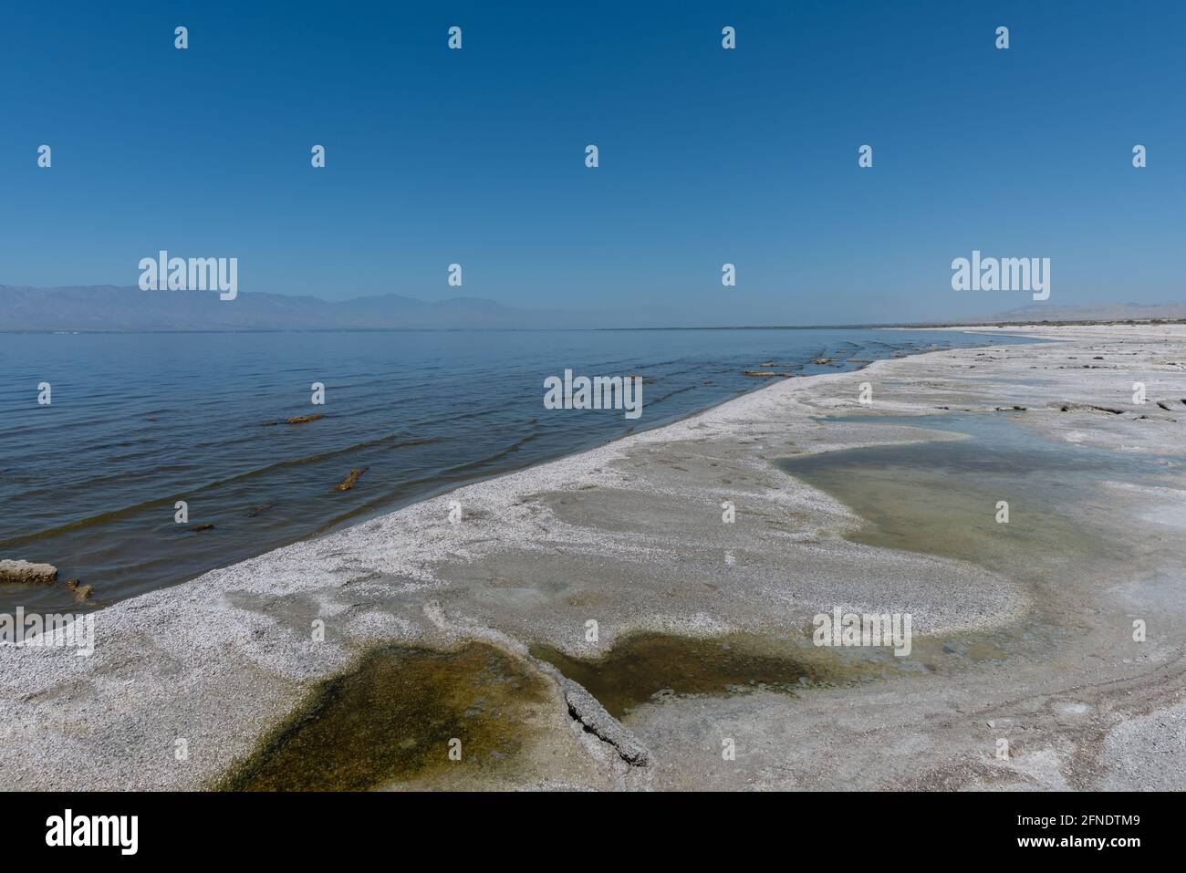 Scenic panoramic Salton Sea shoreline vista, Southern California Stock ...