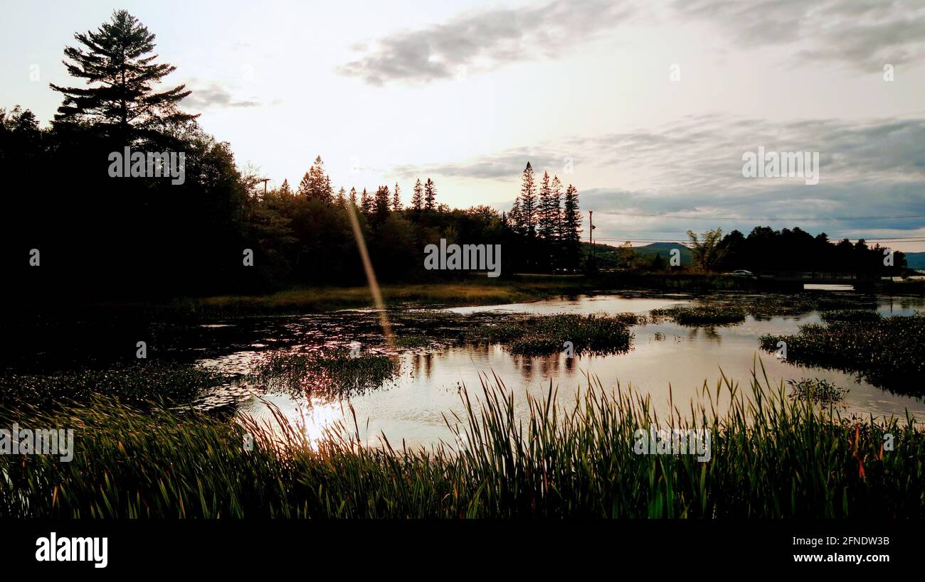 Laurentian mountains lake hi-res stock photography and images - Alamy