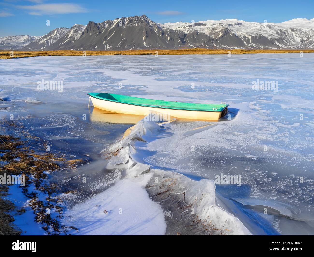 A rowing boat in snow hi-res stock photography and images - Alamy