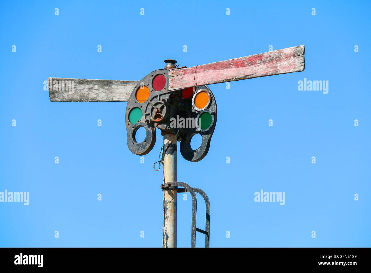Old red railway crossing lamp hi-res stock photography and images - Alamy