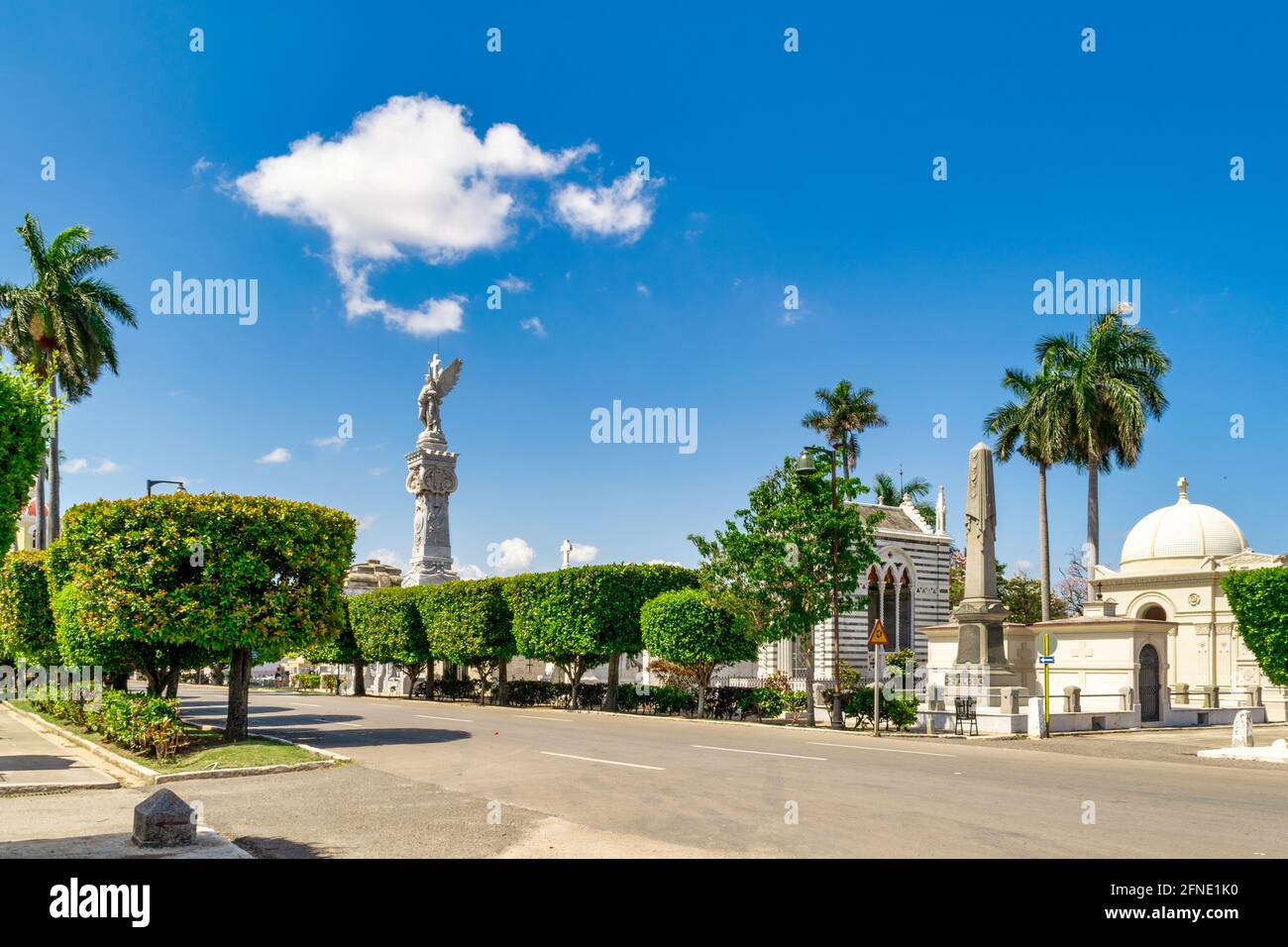 Colon Cemetery in Havana, Cuba Stock Photo - Alamy
