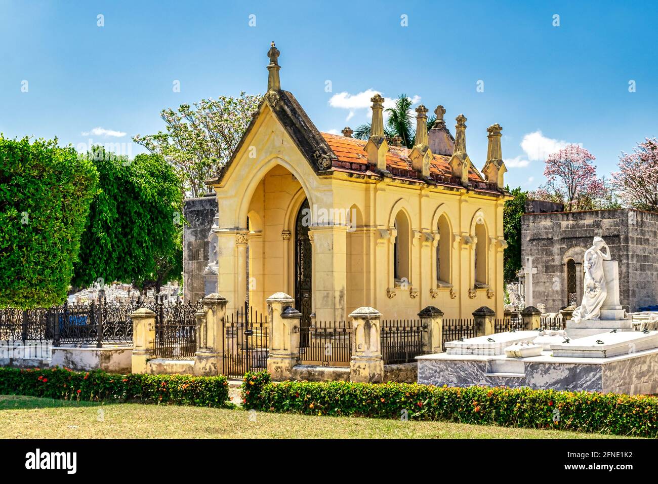 Colon Cemetery in Havana, Cuba Stock Photo - Alamy