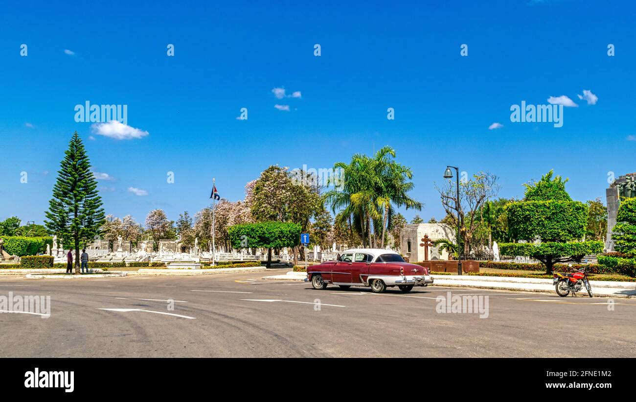 Colon Cemetery in Havana, Cuba Stock Photo - Alamy