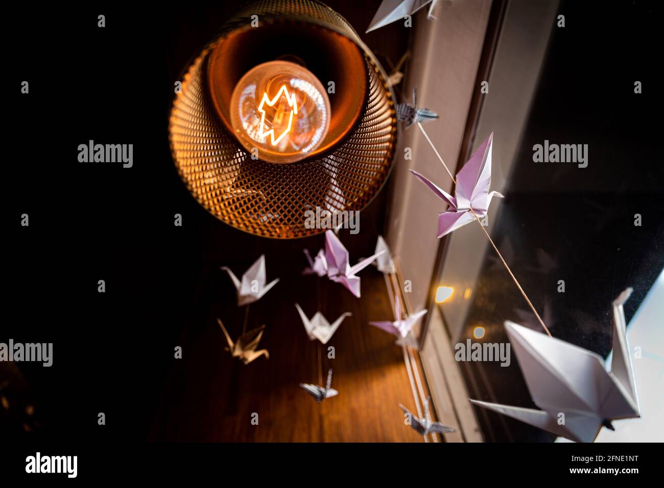 Japan origami swans hi-res stock photography and images - Alamy