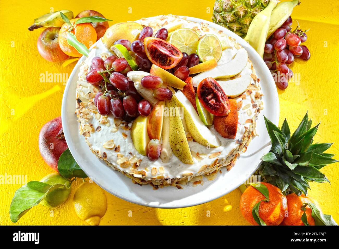 Fresh fruit cake, served Stock Photo - Alamy
