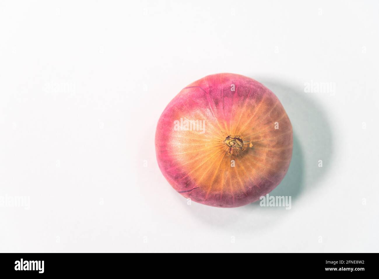 Onion 4k hi-res stock photography and images - Alamy