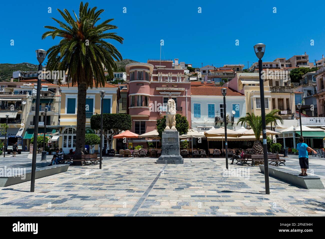Town square of Samos town, Samos, Greece Stock Photo - Alamy