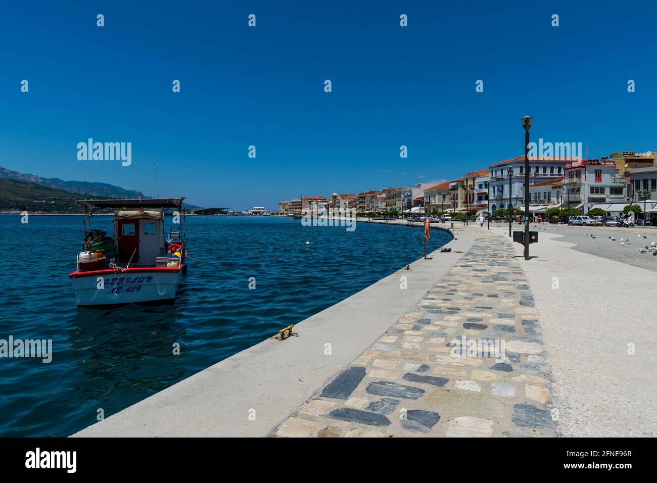 Beach promenade of Samos town, Samos, Greece Stock Photo - Alamy