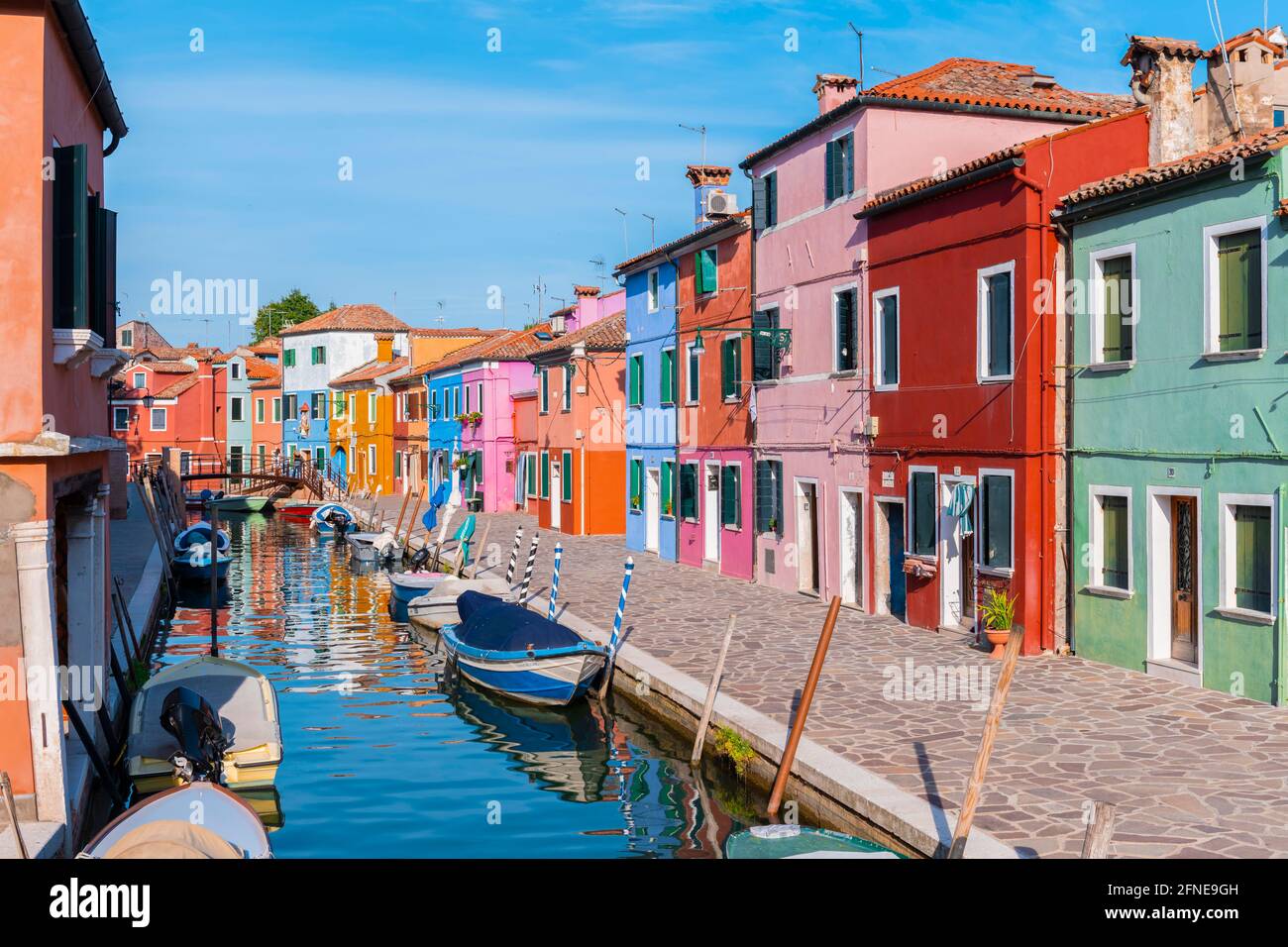 Canal with boats, Colorful houses, Colorful facade, Burano island ...