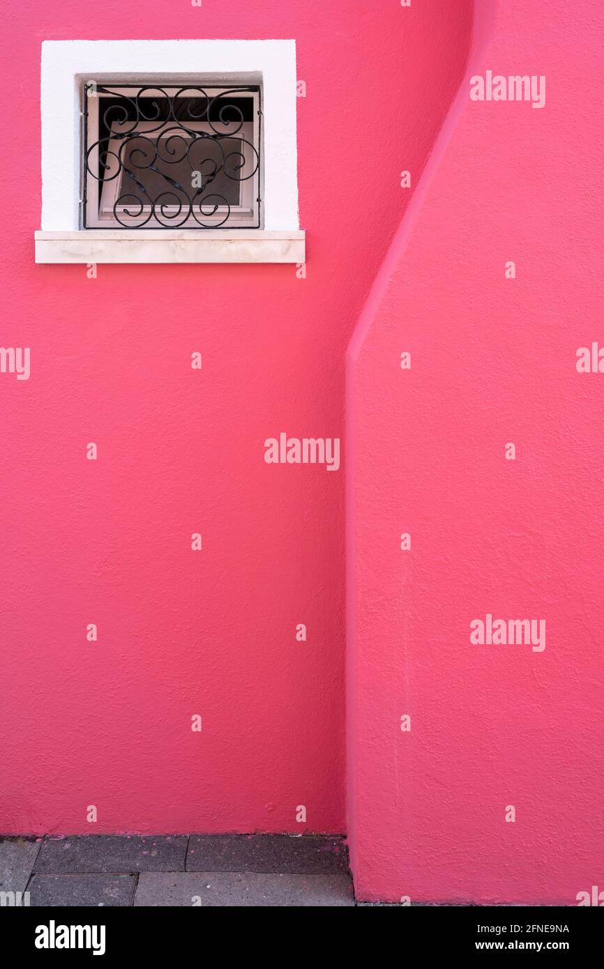 Pink wall with window, colorful house wall, colorful facade, Burano ...