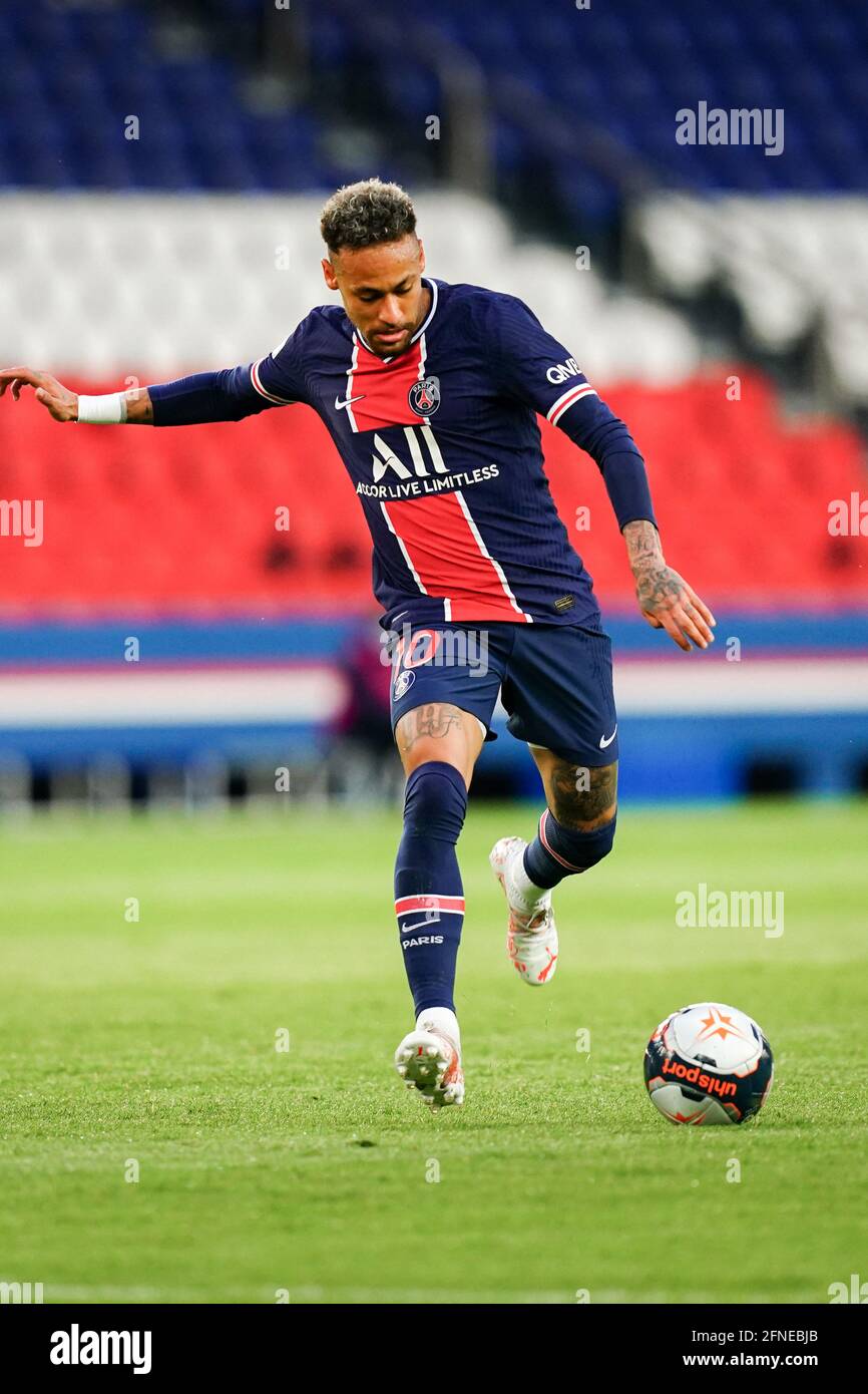 Neymar during the French Ligue 1 football match between Paris Saint ...