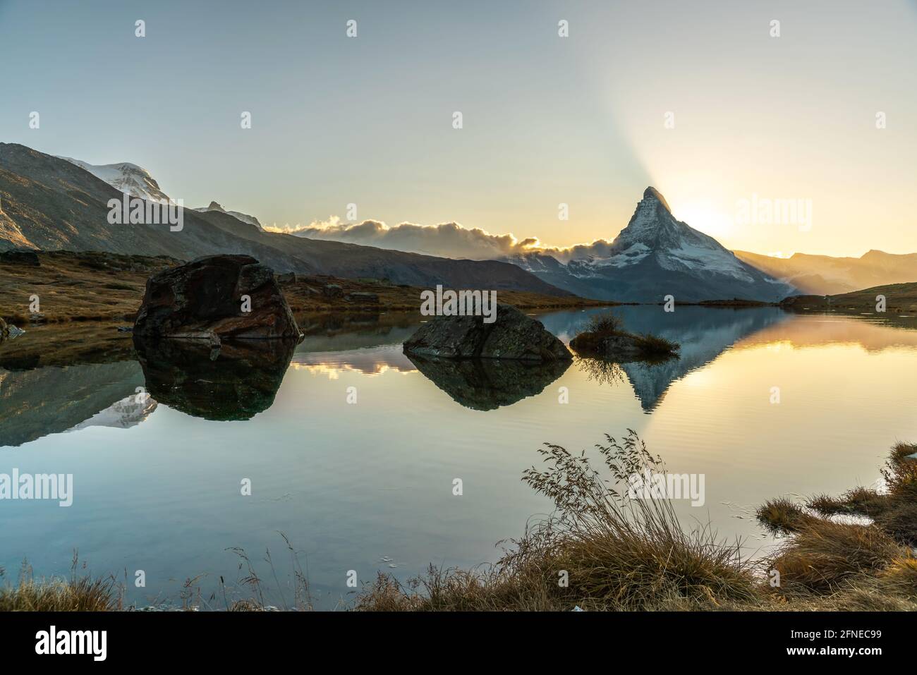 Matterhorn mountain reflection stellisee lake sunset zermatt hi-res ...