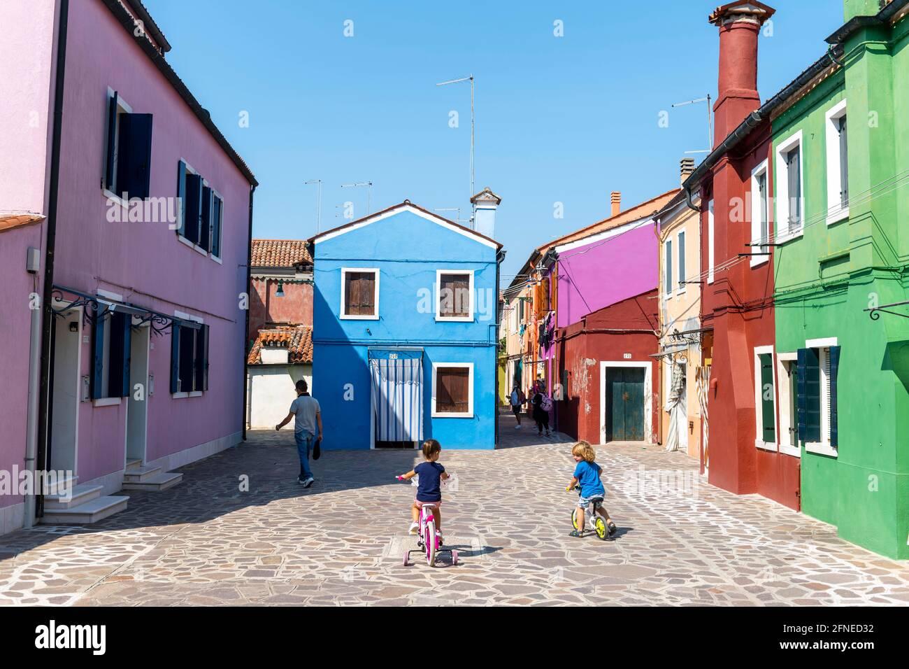Colorful houses, colorful house facades, Burano Island, Venice, Veneto ...