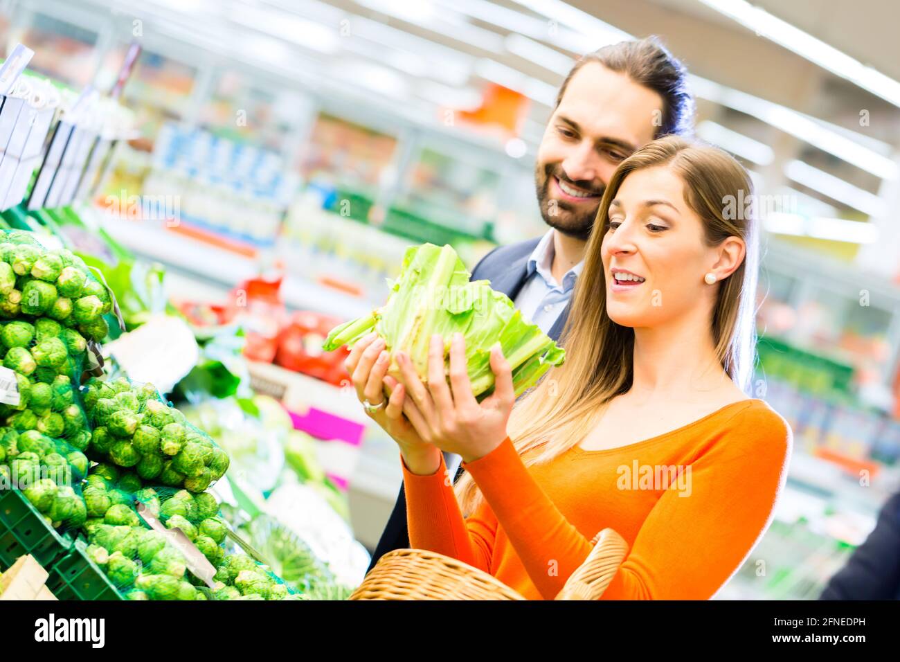 Selecting vegetables hi-res stock photography and images - Alamy