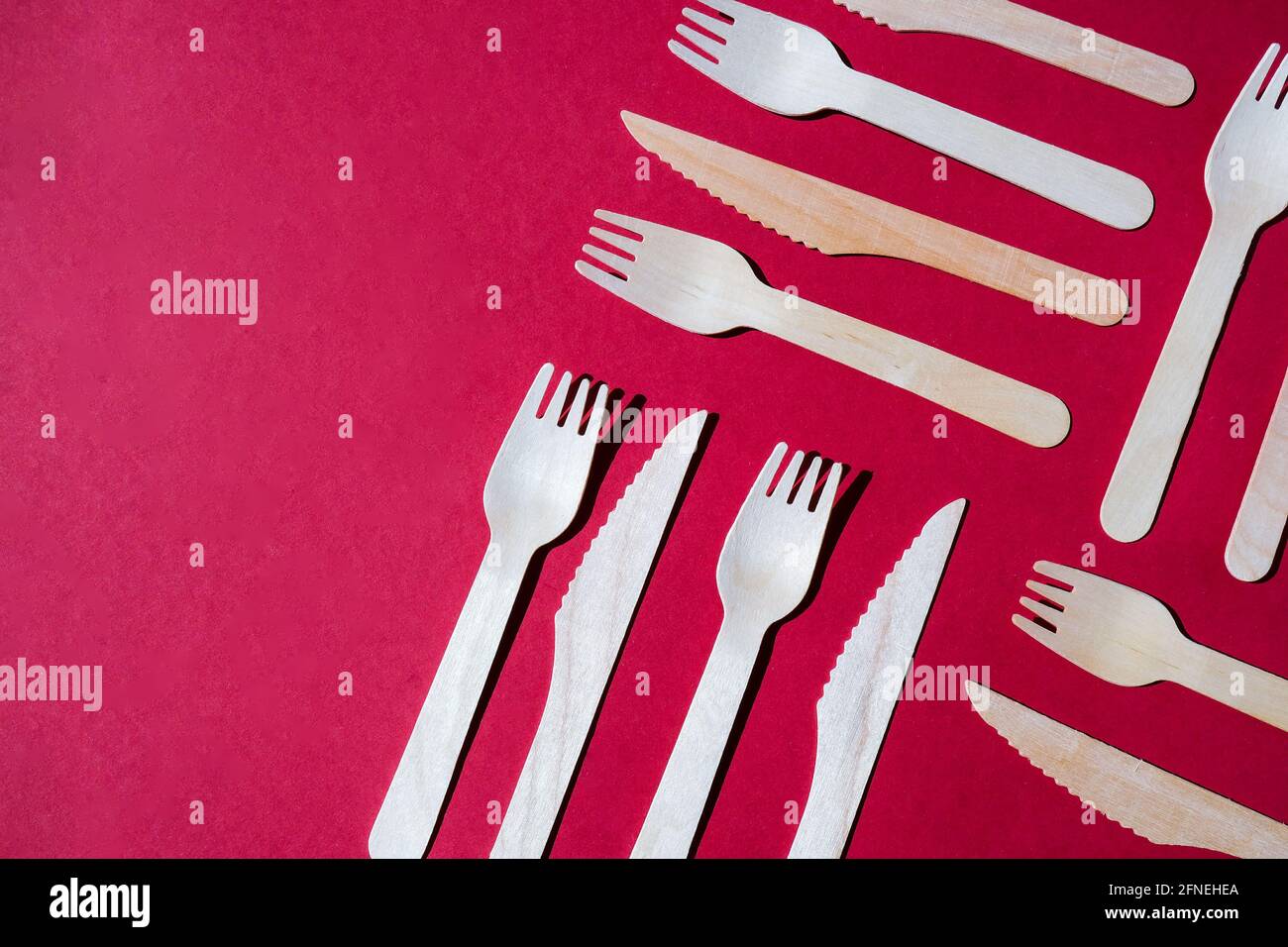 Eco friendly fast food containers. Wooden forks and knives. Eco ...