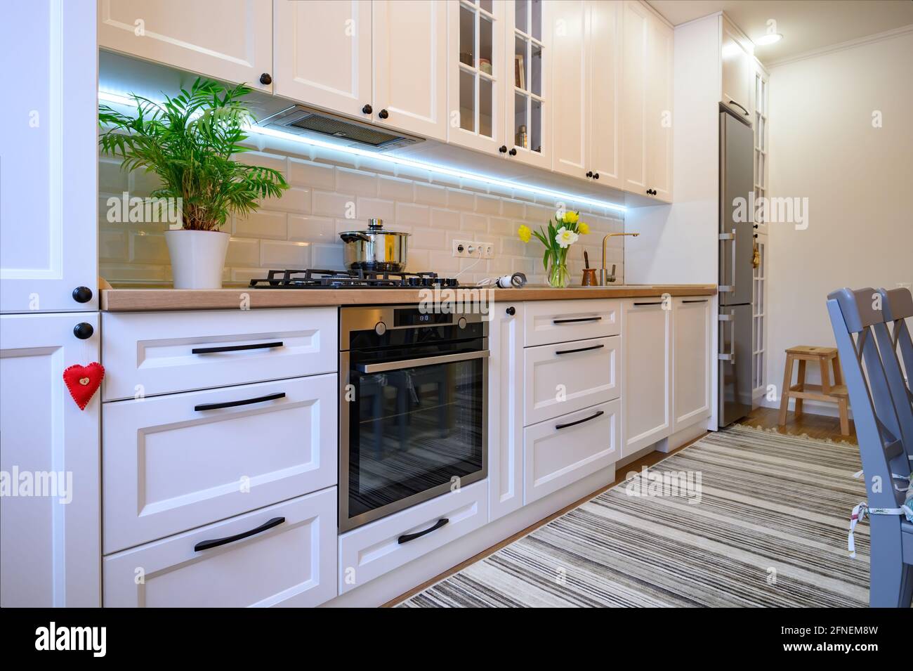 Modern well hi-res stock photography and images - Alamy