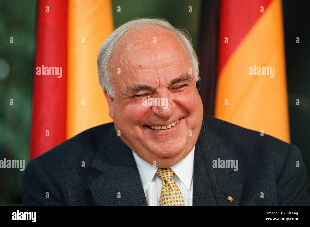 Helmut kohl 1998 hi-res stock photography and images - Alamy