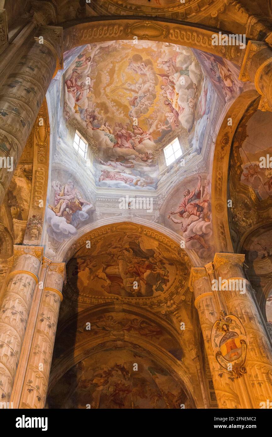 Cattedrale di santa maria assunta asti hi-res stock photography and ...