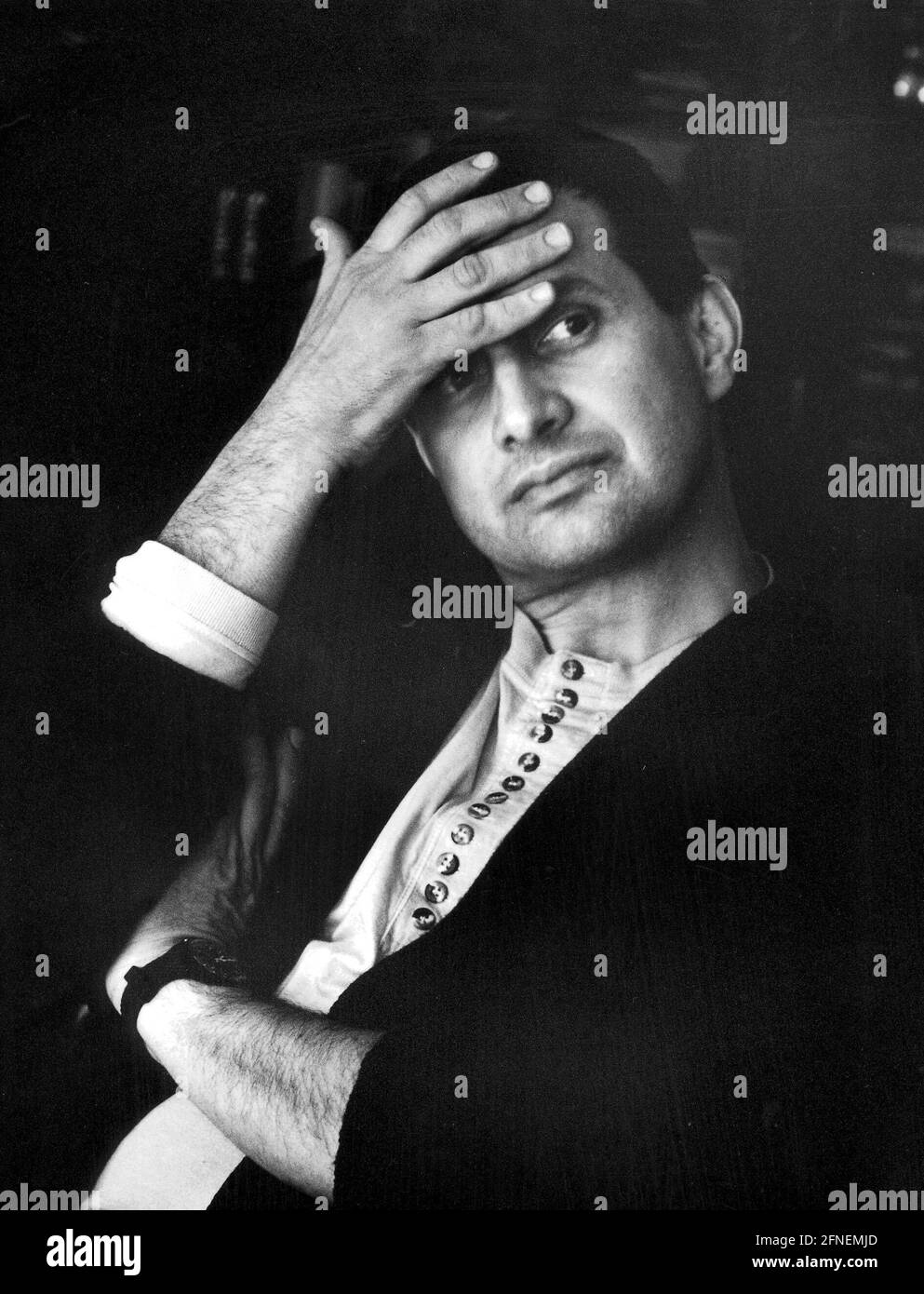 Mircea Dinescu (born 1950), Romanian writer and poet. [automated ...