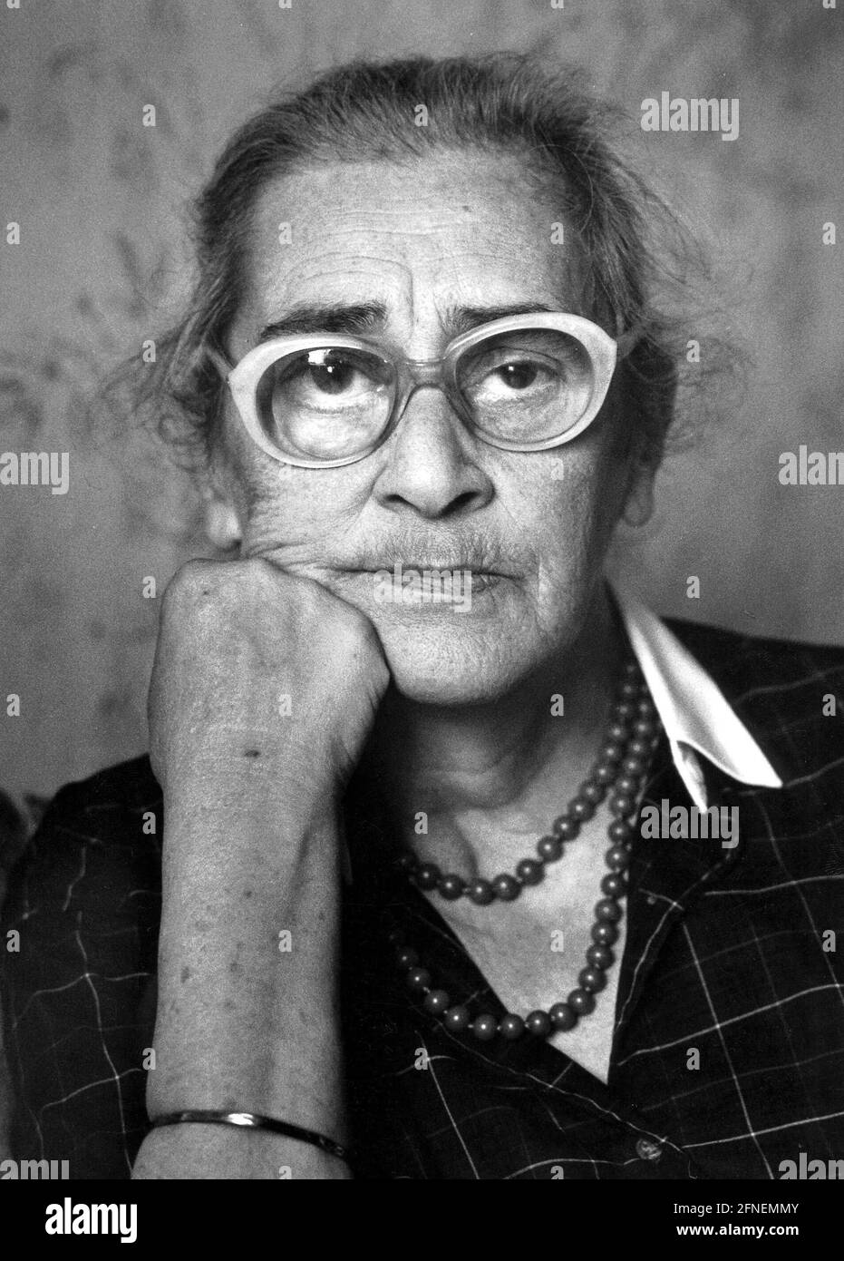 Mary bonner hi-res stock photography and images - Alamy