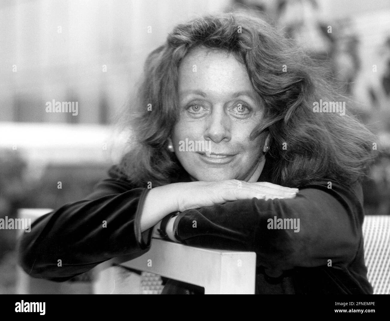 Esther Vilar Black and White Stock Photos & Images - Alamy