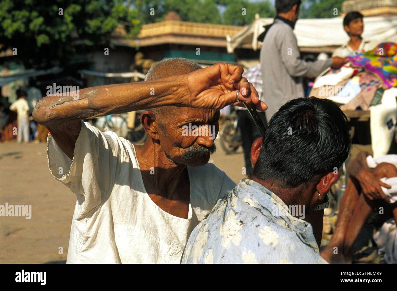 Saddar market hi-res stock photography and images - Alamy