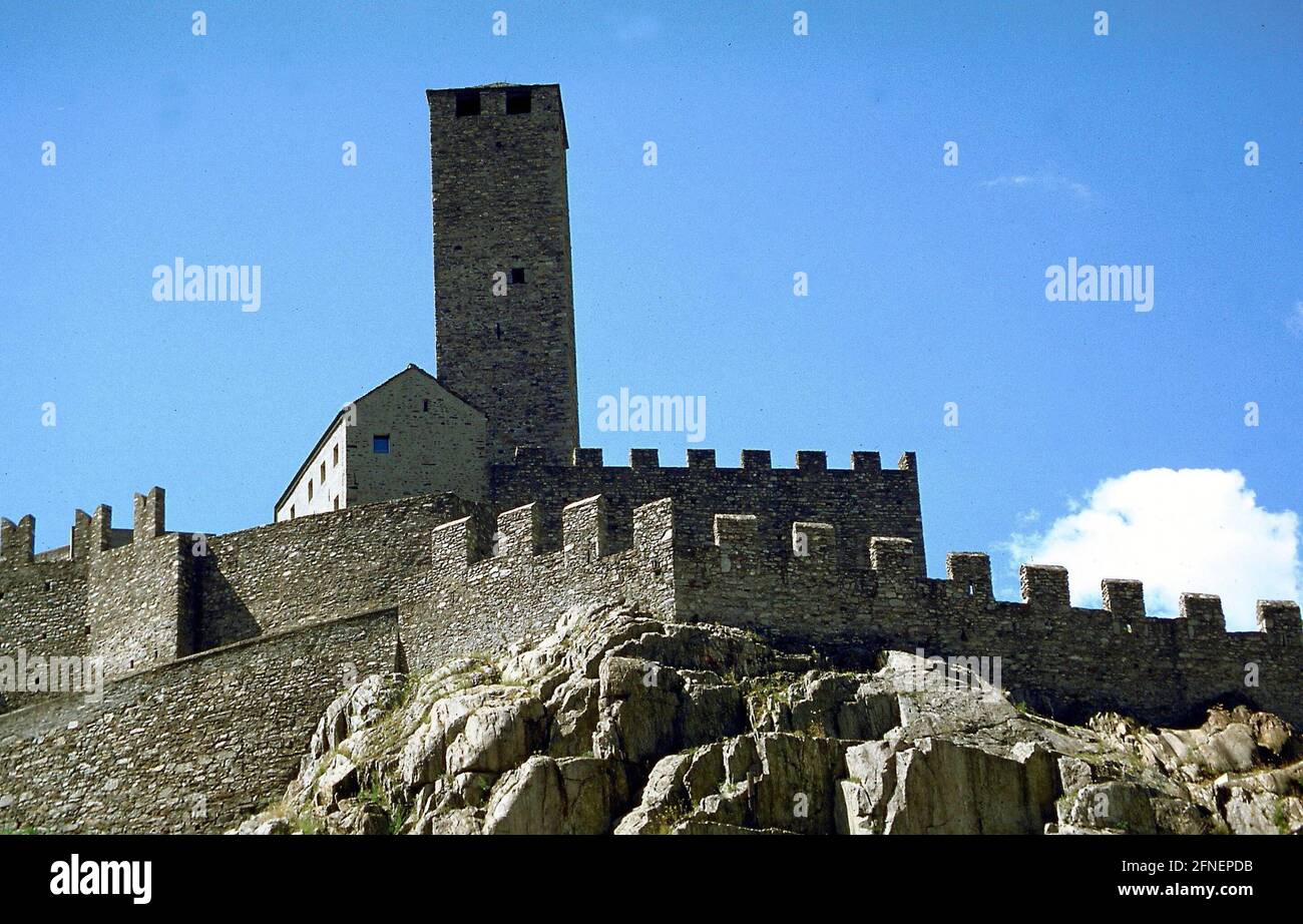 Bellinzona art hi-res stock photography and images - Alamy