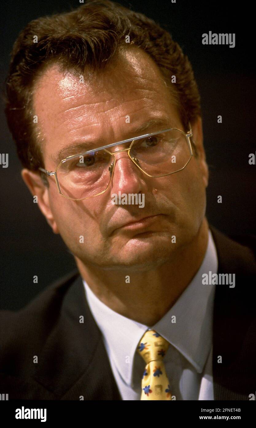 Foreign Minister Klaus Kinkel at the federal party conference of the ...
