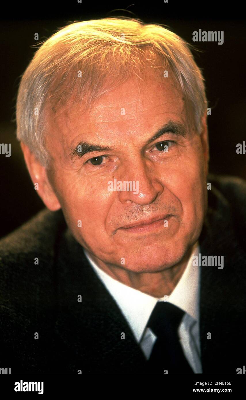 Politician Hans Modrow, honorary chairman of the PDS. [automated ...