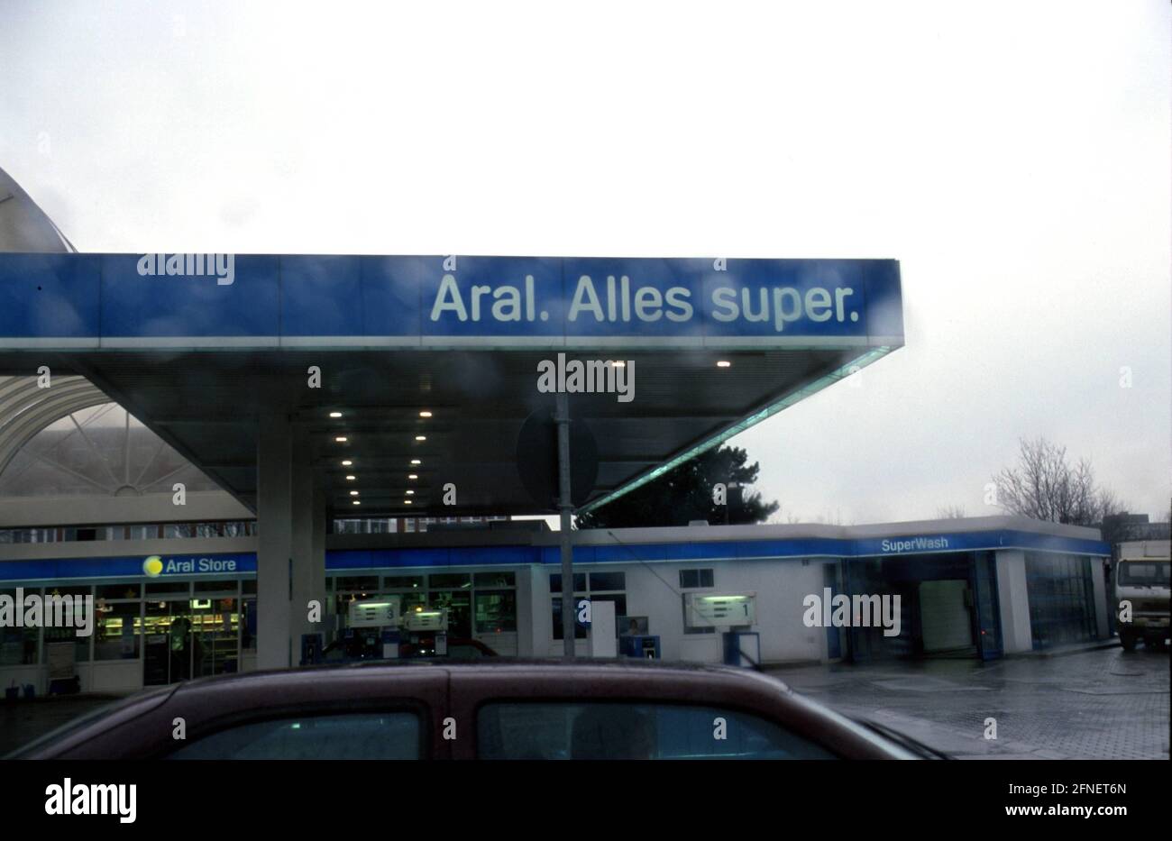Aral gas station aral petrol stations hi-res stock photography and ...