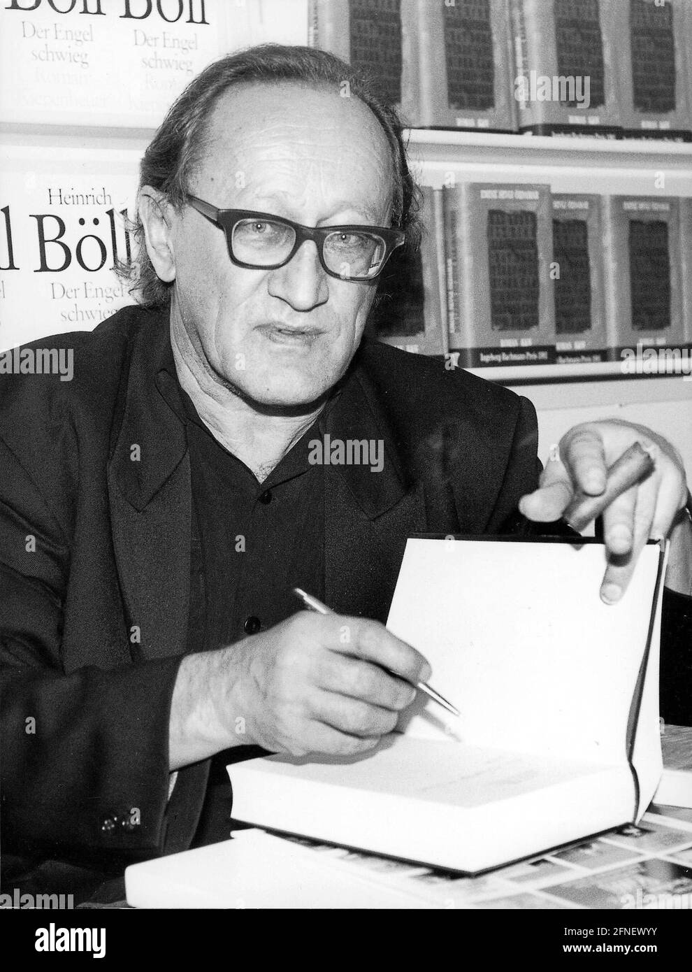 Heiner Müller, German playwright. [automated translation] Stock Photo ...