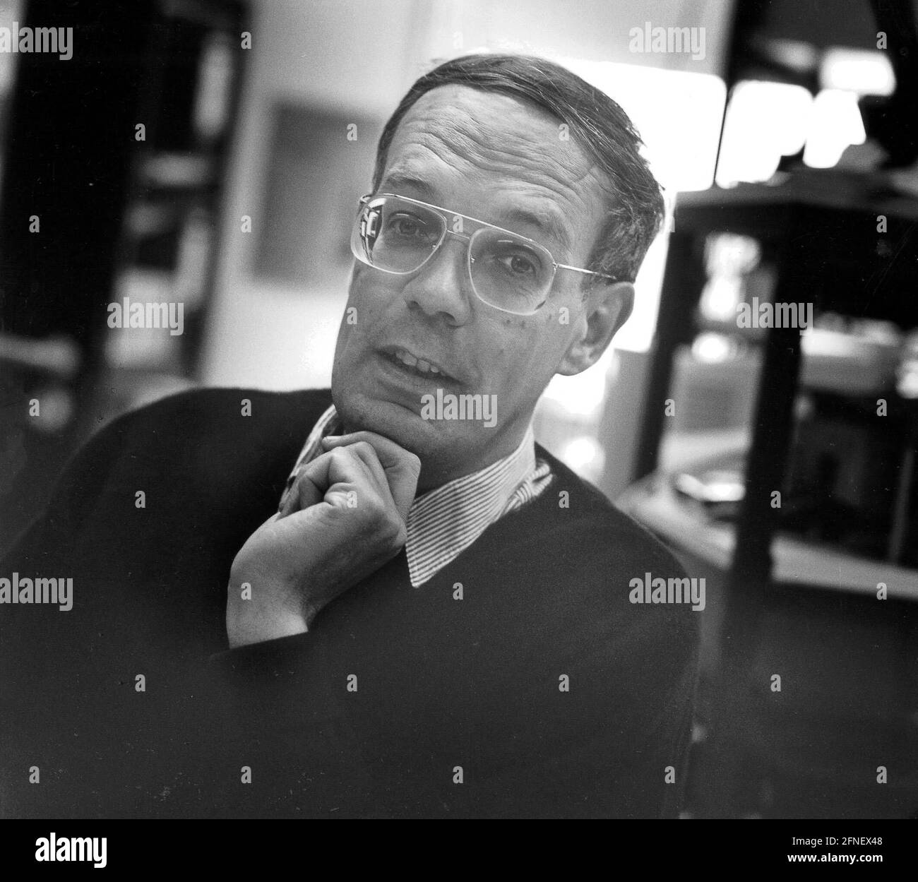 Bert sakmann hi-res stock photography and images - Alamy