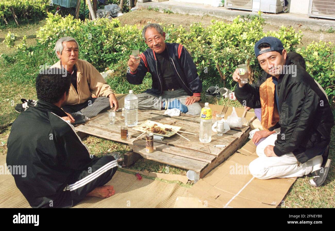 Homeless men in japan hi-res stock photography and images - Alamy