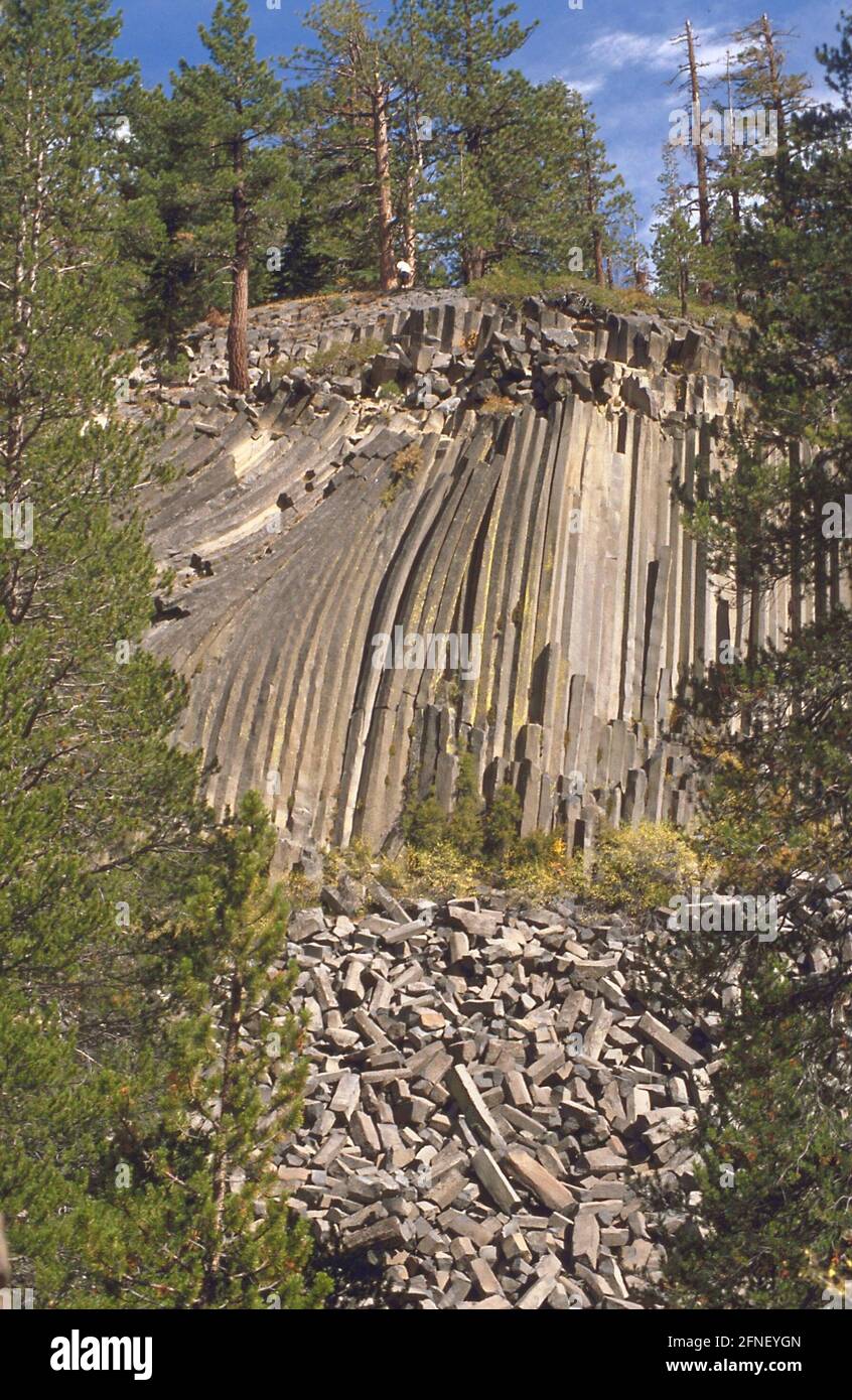 The Devil's Postpiles are granite rocks that appear as hexagonal ...
