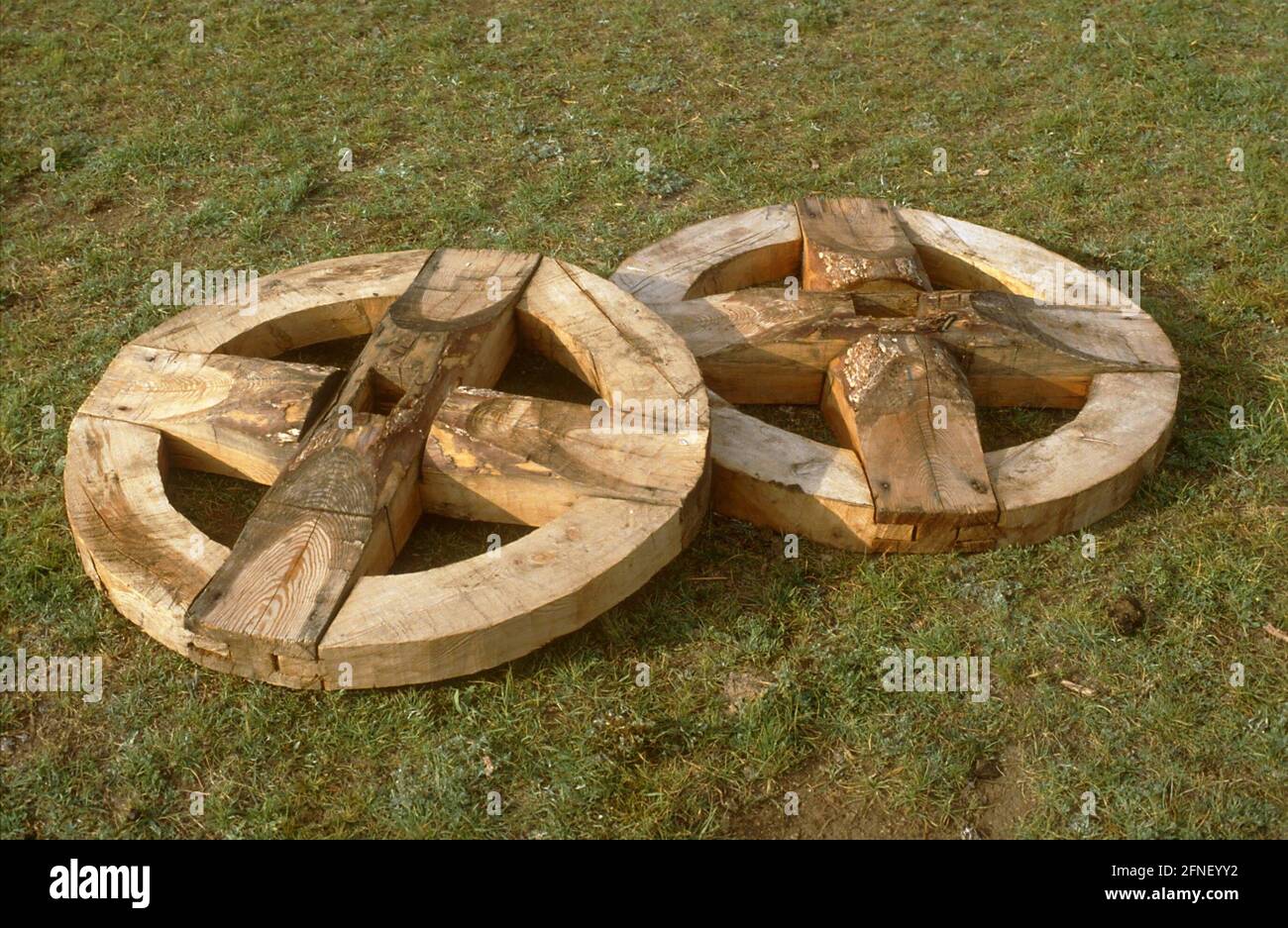 Handmade wheels for an ox cart. [automated translation] Stock Photo - Alamy