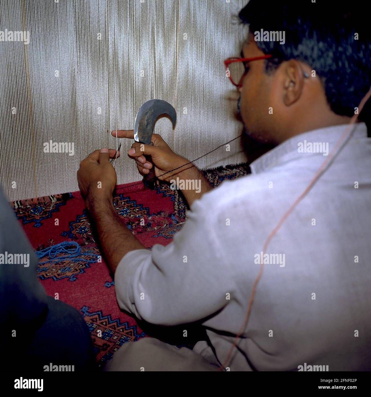 Knotting work hi-res stock photography and images - Alamy