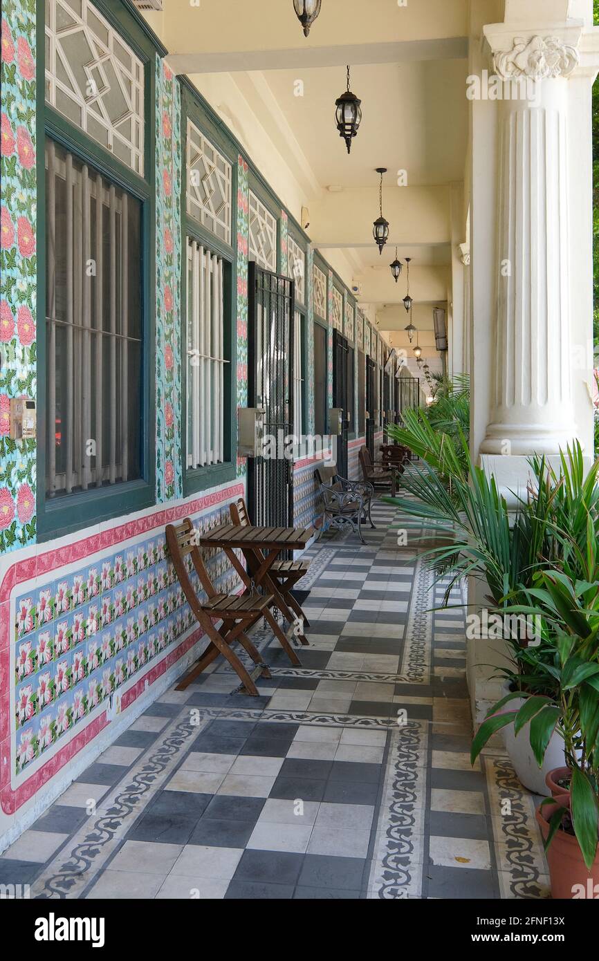 Five foot way singapore hi-res stock photography and images - Alamy