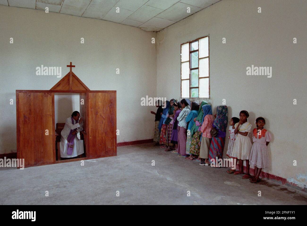 Confessional in a catholic church hi-res stock photography and images ...