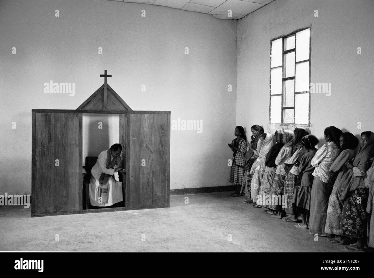 Confessional of a church hi-res stock photography and images - Alamy