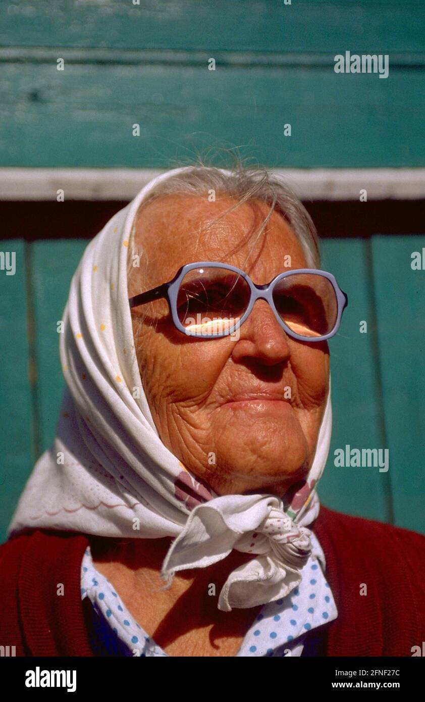 Woman from siberia hi-res stock photography and images - Alamy