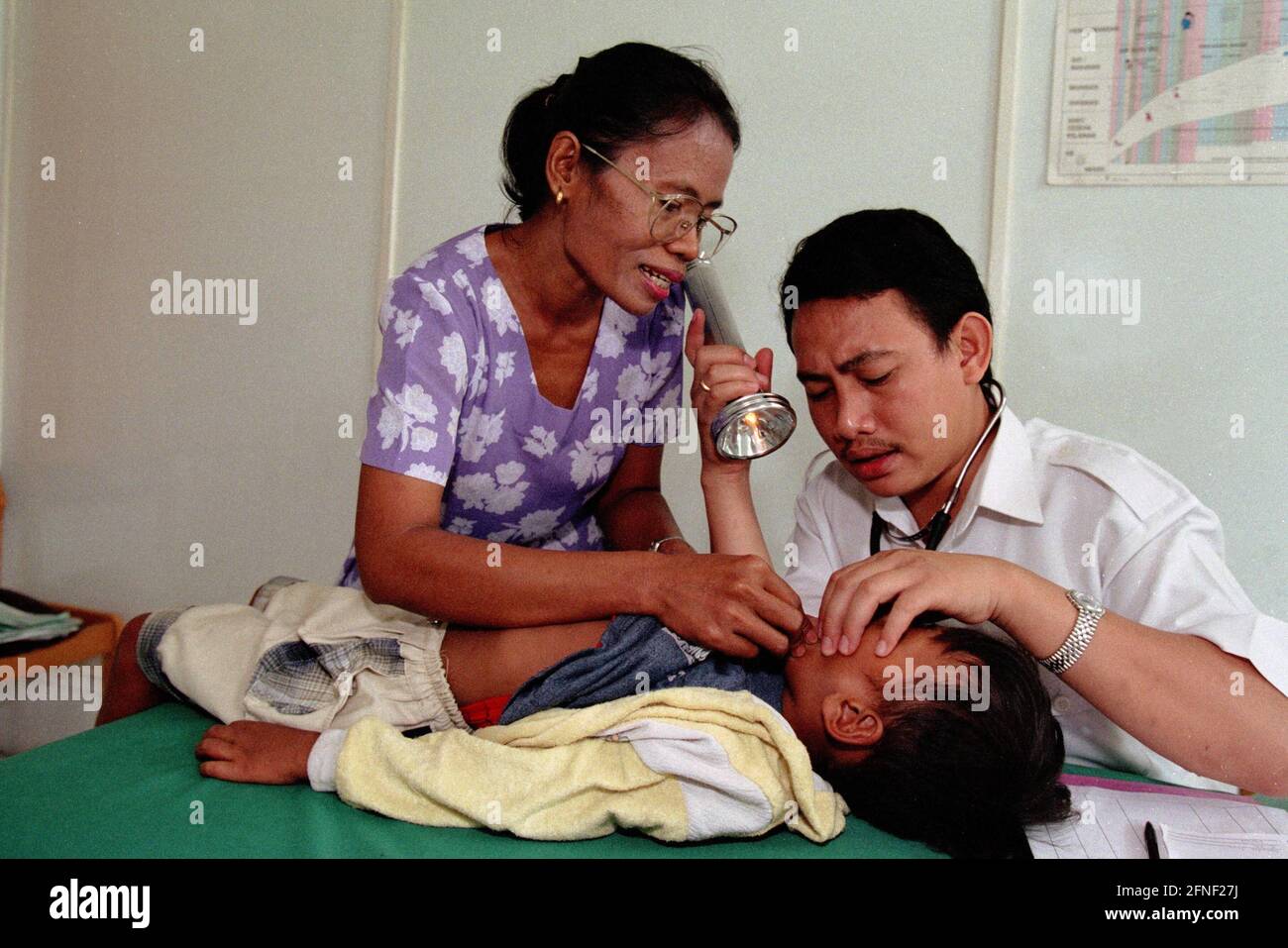 Respiratory infections children hi-res stock photography and images - Alamy