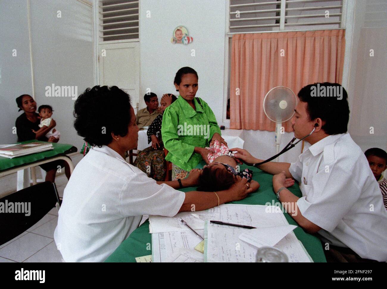 Respiratory infections children hi-res stock photography and images - Alamy