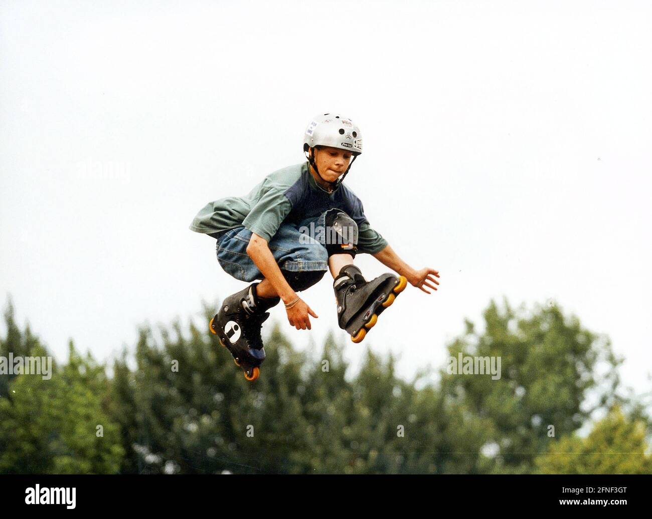Inline skates and jump hi-res stock photography and images - Alamy