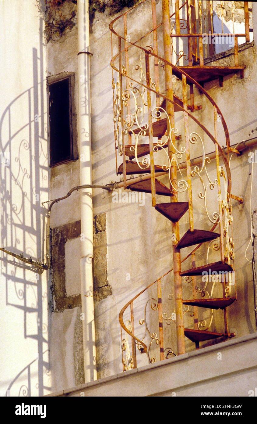 Automated staircase hi-res stock photography and images - Alamy