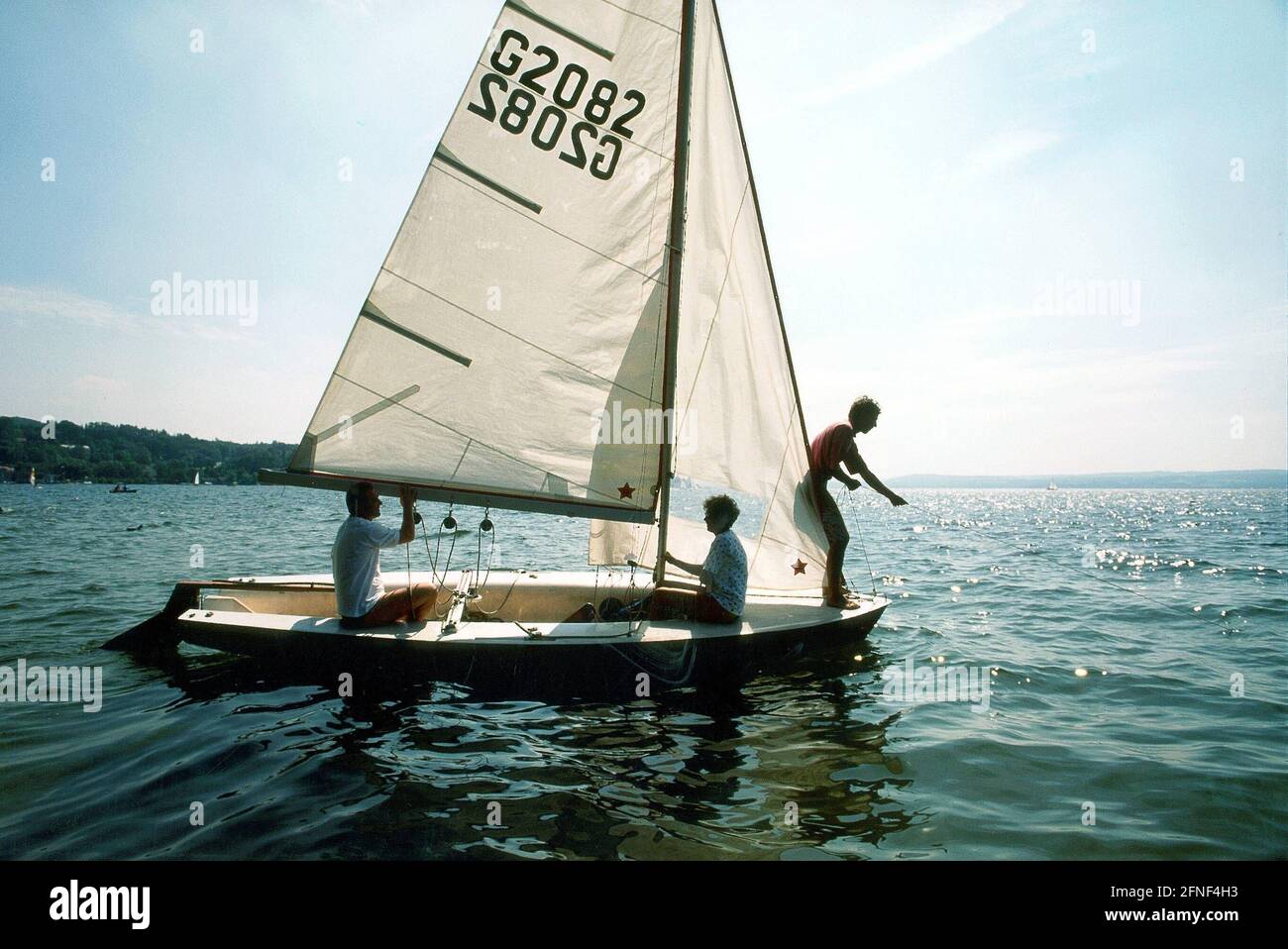 'Anker auf!' Sailing mood on the Ammersee in ideal conditions. The ...