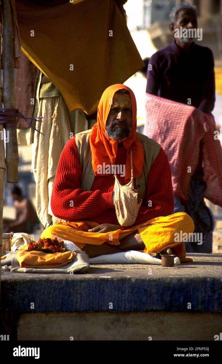 Number of hindu sadhu hi-res stock photography and images - Alamy