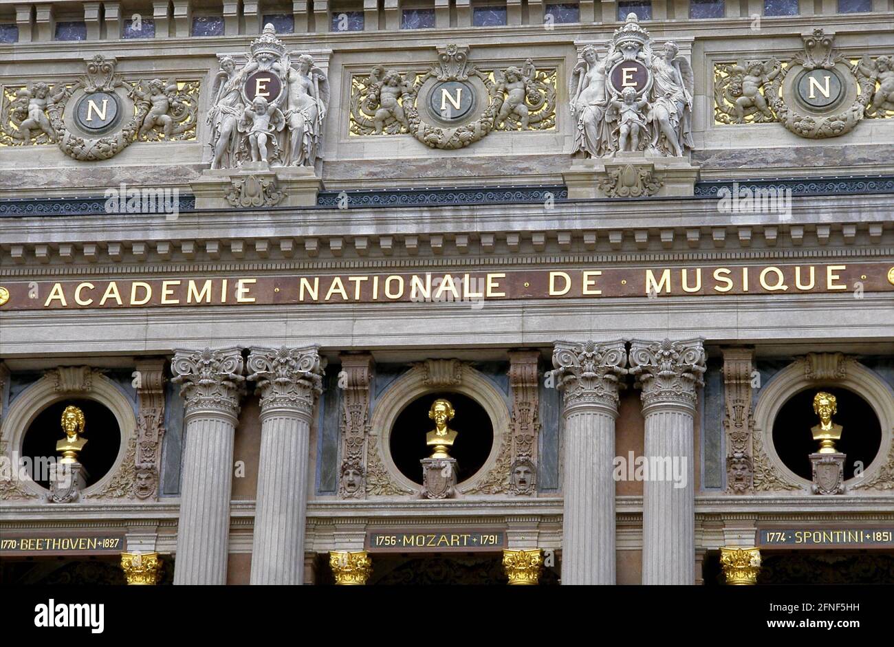 Bust charles garnier opera garnier hi-res stock photography and images ...