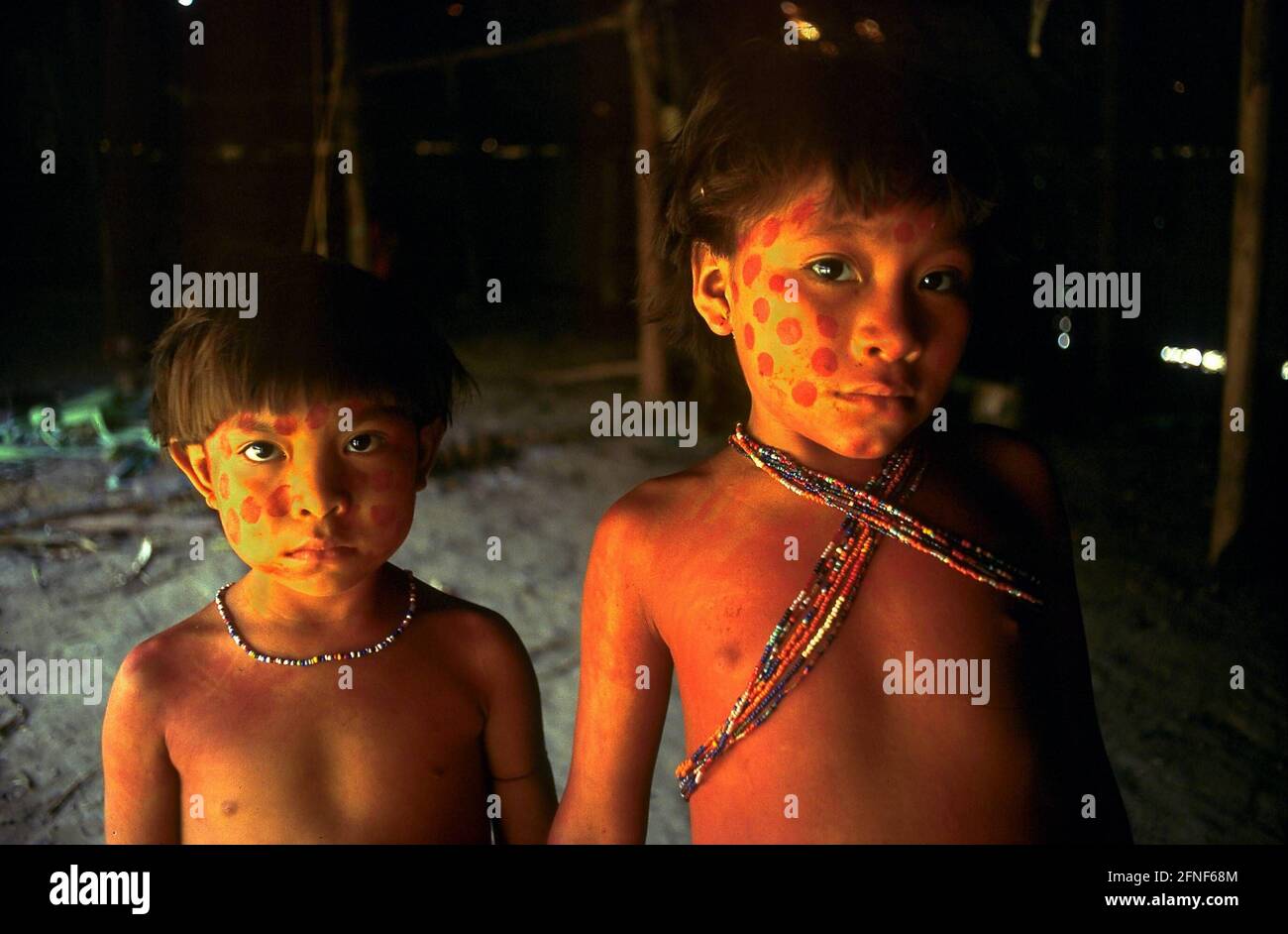Yanomami tribe hi-res stock photography and images - Alamy